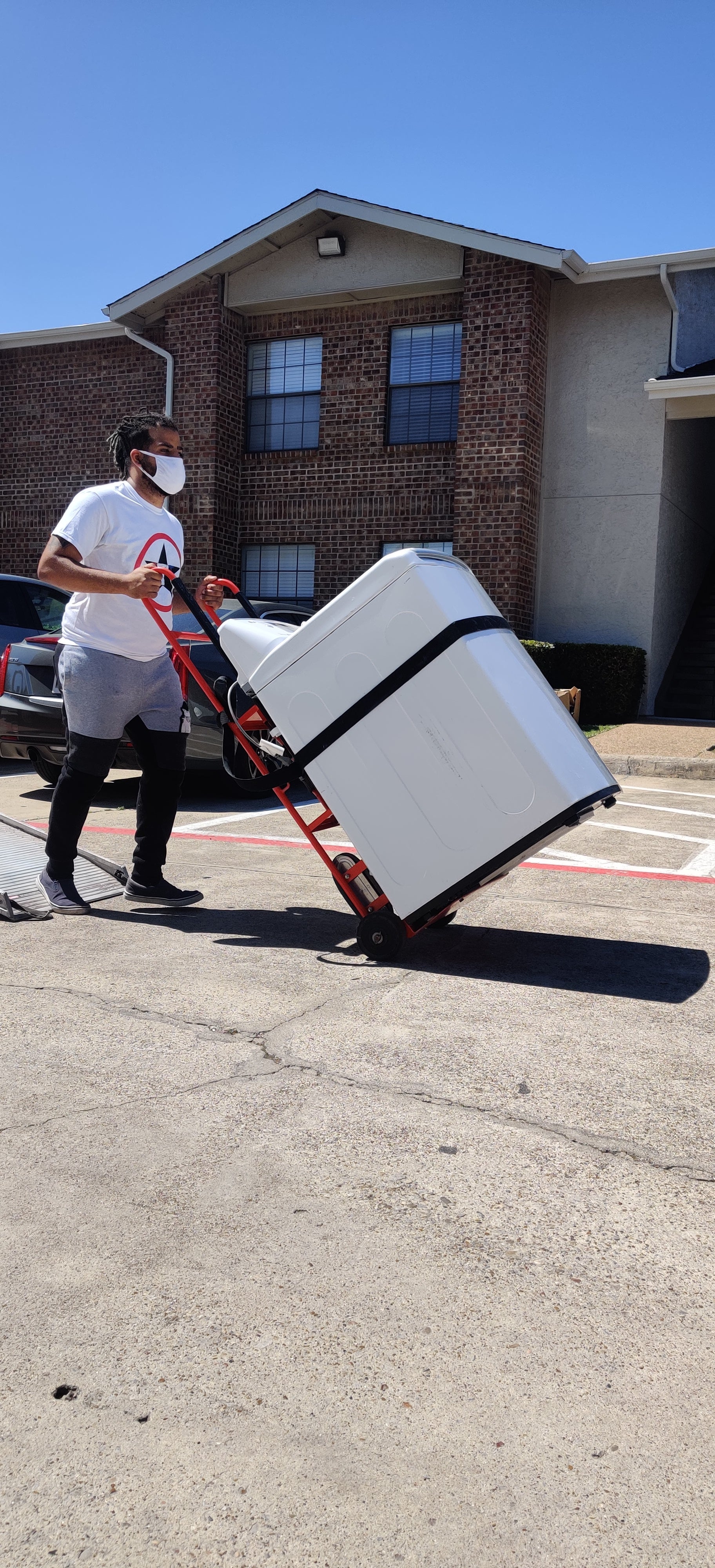 2 Helpers for 2hours – Texas Top Tier Movers LLC
